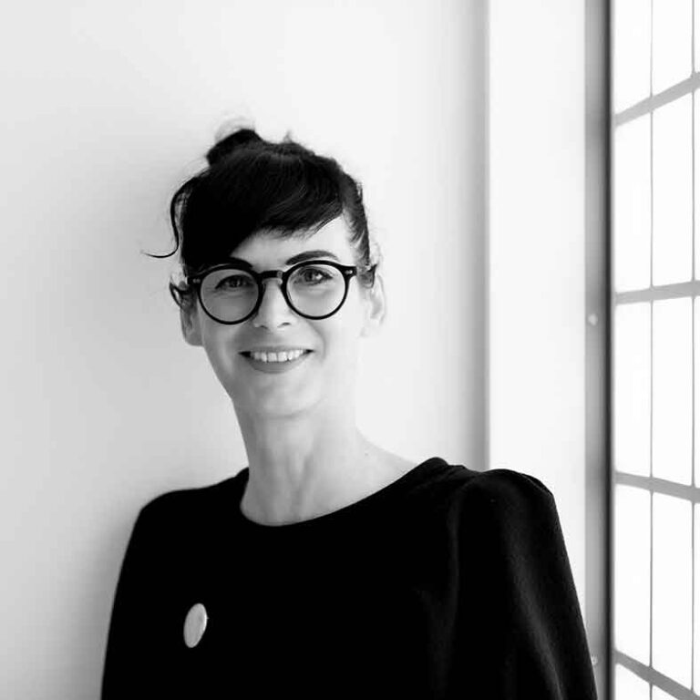 story-team-english - 薪火とお野菜 SHOTOEN